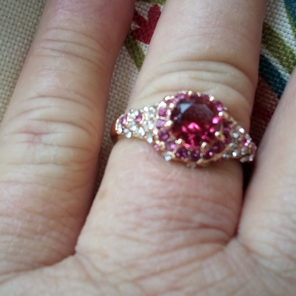 unknown | Jewelry | Pink Singlet Ring | Poshmark